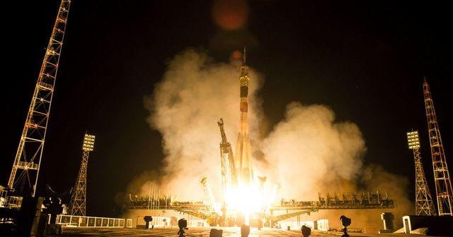 Remembering Space Shuttle Discovery, 30 years later - CBS News