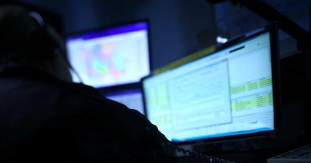 Witness calls 911 after Hunter Grissom shooting - CBS News