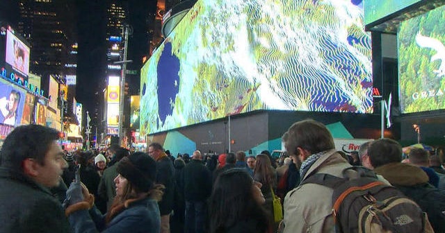 Times Square's biggest, priciest billboard debuts - CBS News