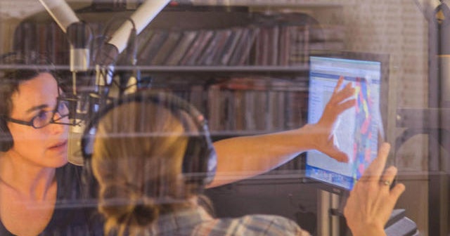 "Serial" podcast airs season 1 finale - CBS News