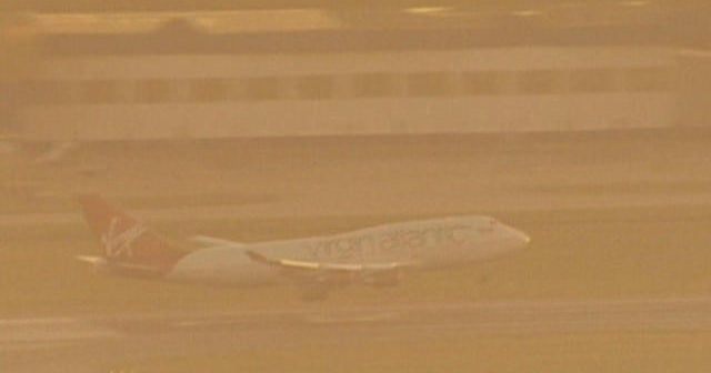 Dramatic footage of Virgin Atlantic emergency landing - CBS News