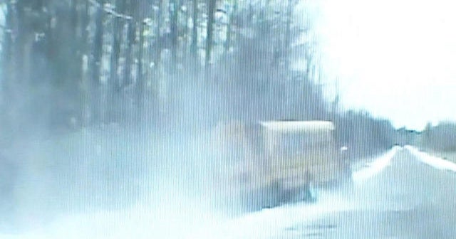 How Minnesota police stopped a runaway school bus - CBS News