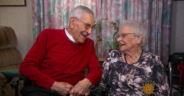 The couple with the longest marriage in America - CBS News