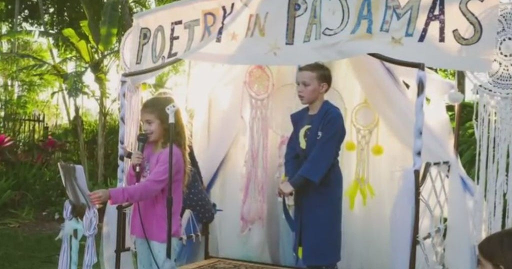 Poetry Extravaganza: O, Miami Poetry Returns For 10th Year - CBS Miami