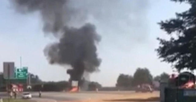 4 killed in plane crash on Atlanta highway - CBS News