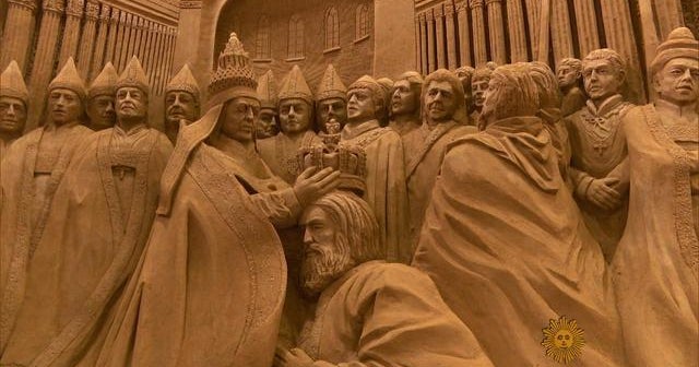 Soaring sand sculptures - CBS News