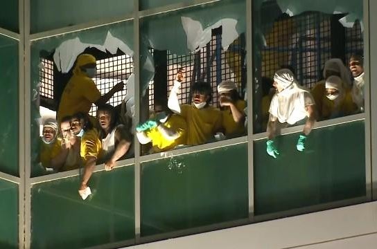 Inmates at St. Louis jail set fire, break windows during second ...