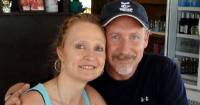 Girlfriend of MH370 passenger reacts to plane debris finding - CBS News