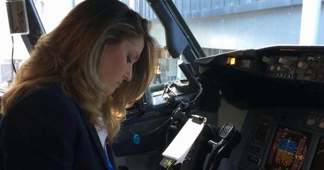 All-female flight crew inspires new generation to aim high - CBS News