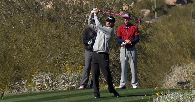 The story behind Bubba's pink driver - CBS News