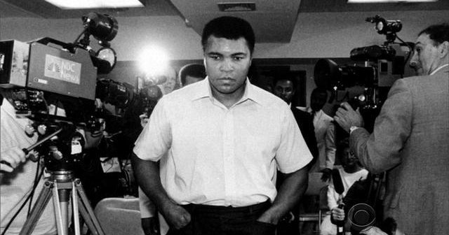 Muhammad Ali dies at 74, leaving behind incredible legacy - CBS News