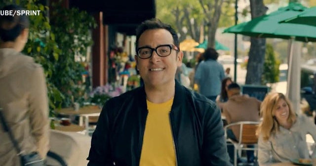The "Can you hear me now?" guy ditches Verizon for Sprint - CBS News