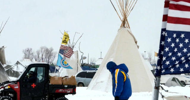 Snowstorm threatens pipeline protesters - CBS News