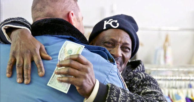 The Secret Santa police - CBS News