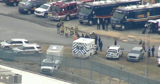 Officer killed in Delaware prison hostage situation - CBS News