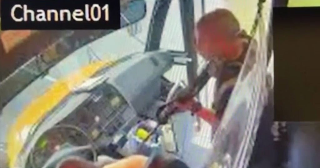 New Jersey Native Jovan Collazo Accused Of Hijacking School Bus At ...