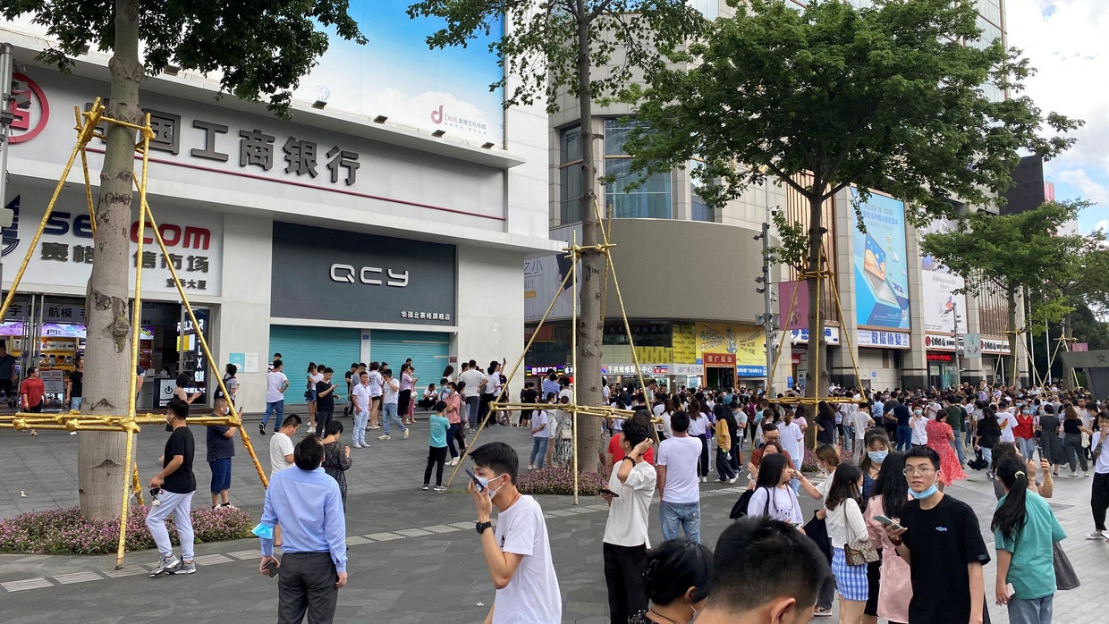 Chinese skyscraper evacuated after starting to shake for no apparent ...