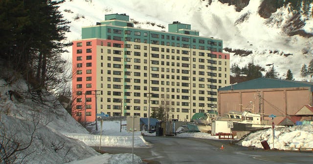 An Alaska town living under one roof - CBS News
