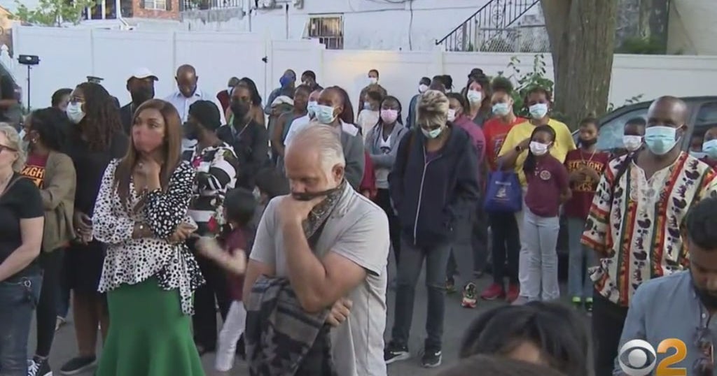 Family Of 10-Year-Old Shooting Victim Justin Wallace Gathers For ...