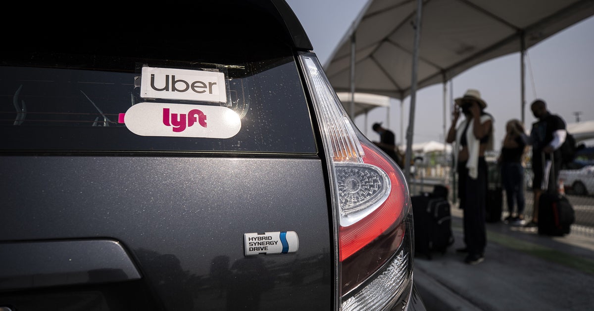 Uber And Lyft Drivers Call For Federal Intervention In Their Gig Worker ...