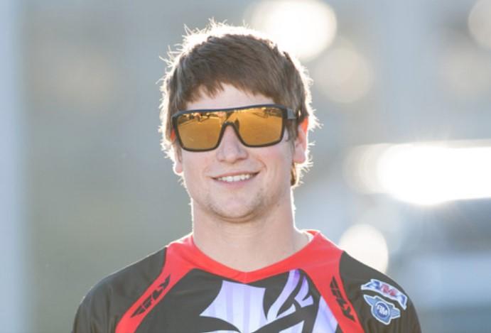 Alex Harvill dies attempting world-record motorcycle jump - CBS News