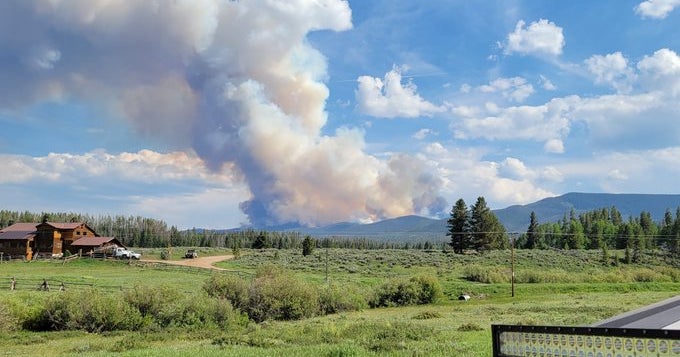 Some Voluntary Evacuation Orders Given Near Muddy Slide Fire - CBS Colorado
