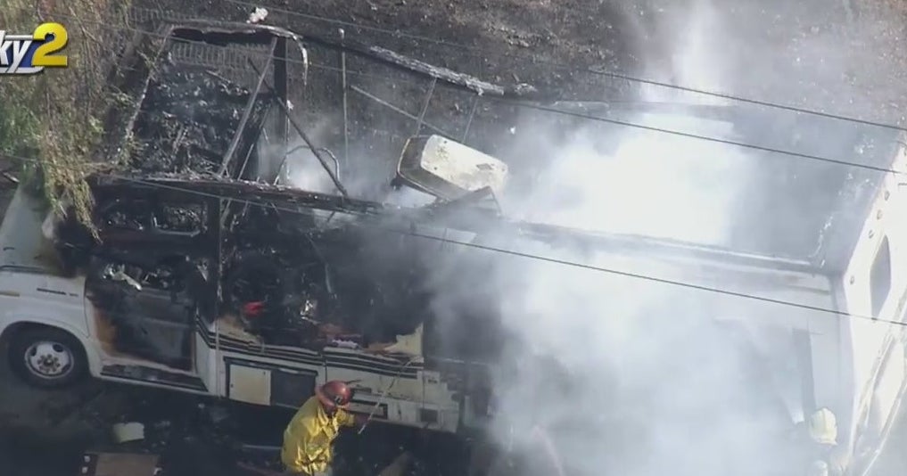Fire Rips Through RV On Pacoima Street - CBS Los Angeles
