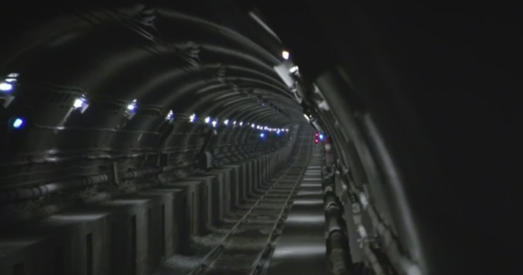 Governors Kathy Hochul and Phil Murphy sign $14B funding agreement for ...