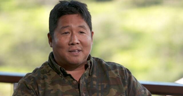 Chef Mark Noguchi on career and tailgate luaus - CBS News