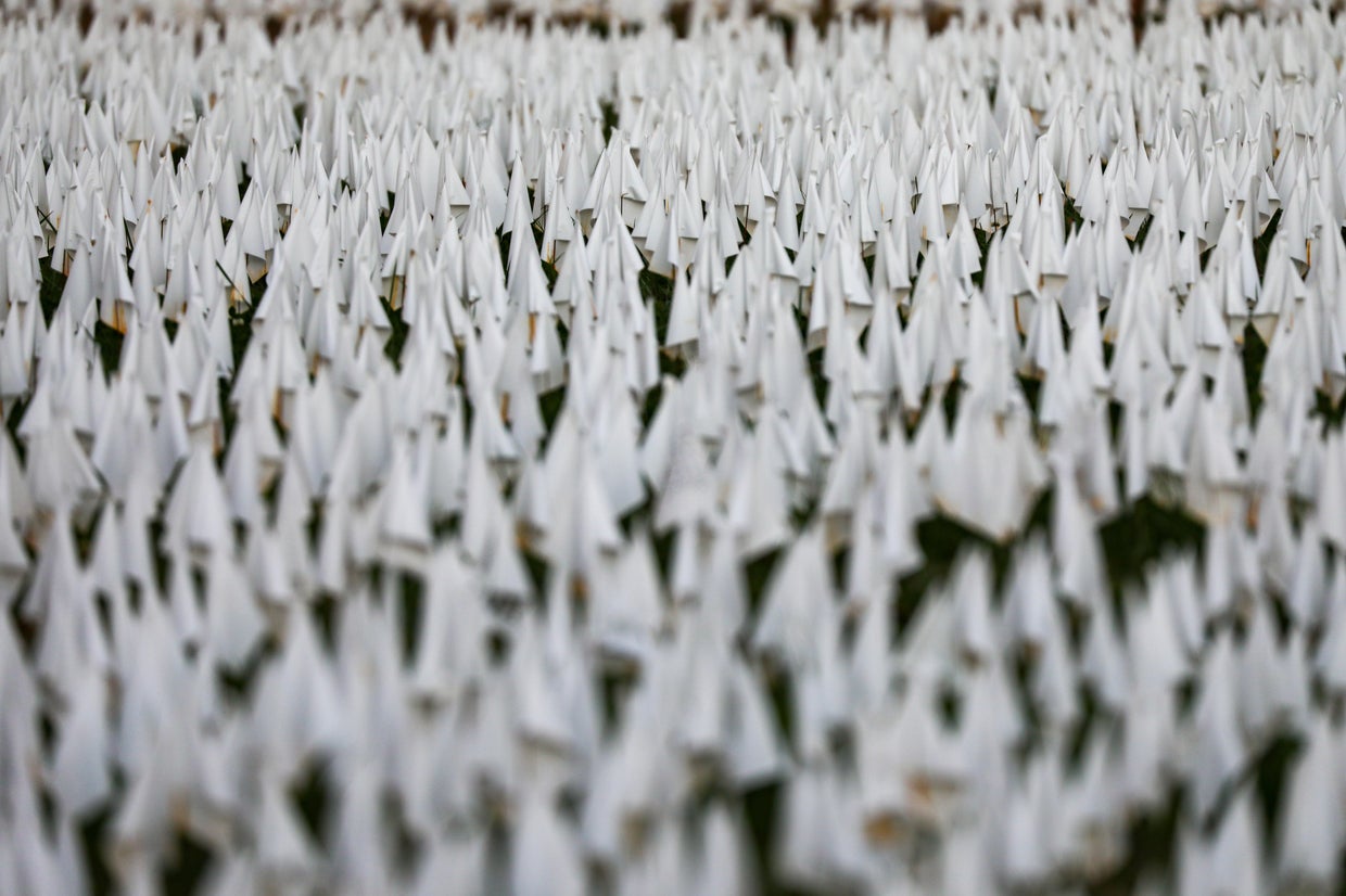 More than 600,000 white flags will be placed on the National Mall to ...