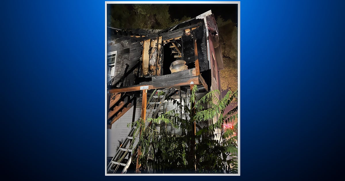 1 Injured In Early Morning House Fire In Fort Collins - CBS Colorado