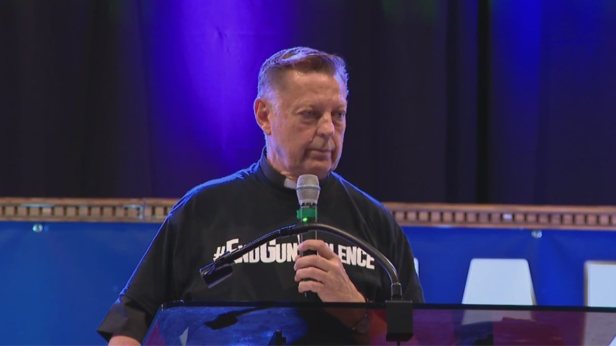Rev. Michael Pfleger news - Today’s latest updates - CBS Chicago