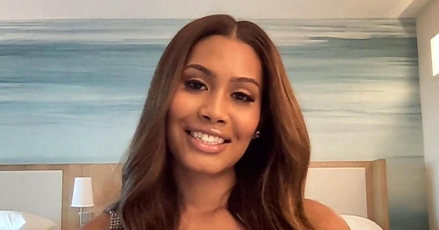 Leyna Bloom makes history with Sports Illustrated swimsuit cover - CBS News