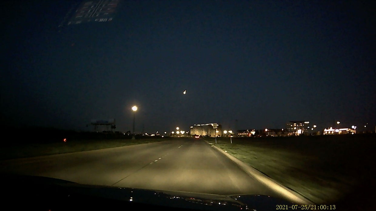Possible Meteor Seen In Skies Over North Texas Sunday Night - CBS Texas