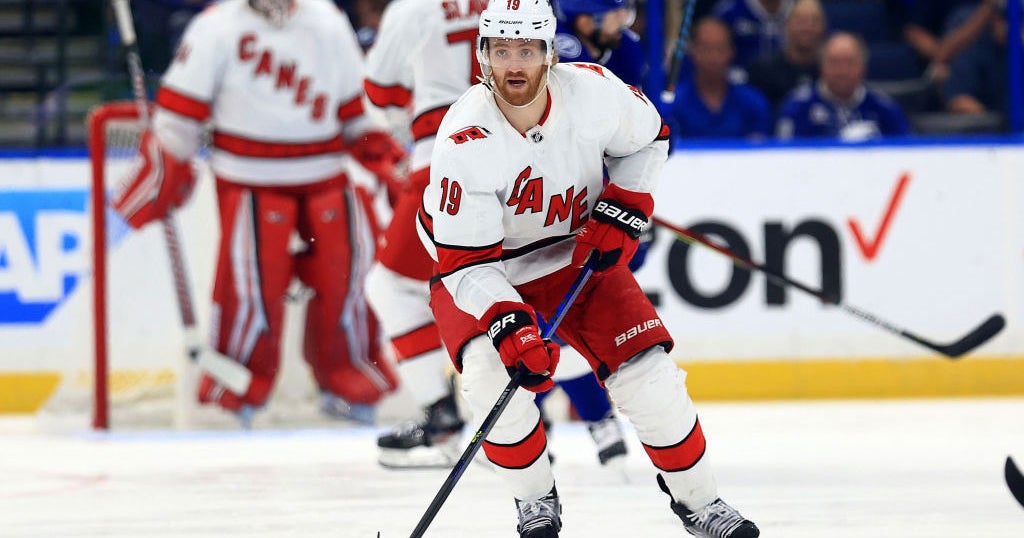 Dougie Hamilton Joins Devils On $63 Million, 7-Year Deal - CBS New York