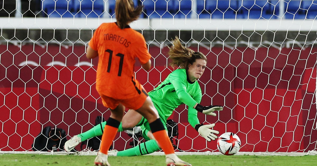 Goalie Alyssa Naeher makes huge saves as U.S. soccer team advances to ...