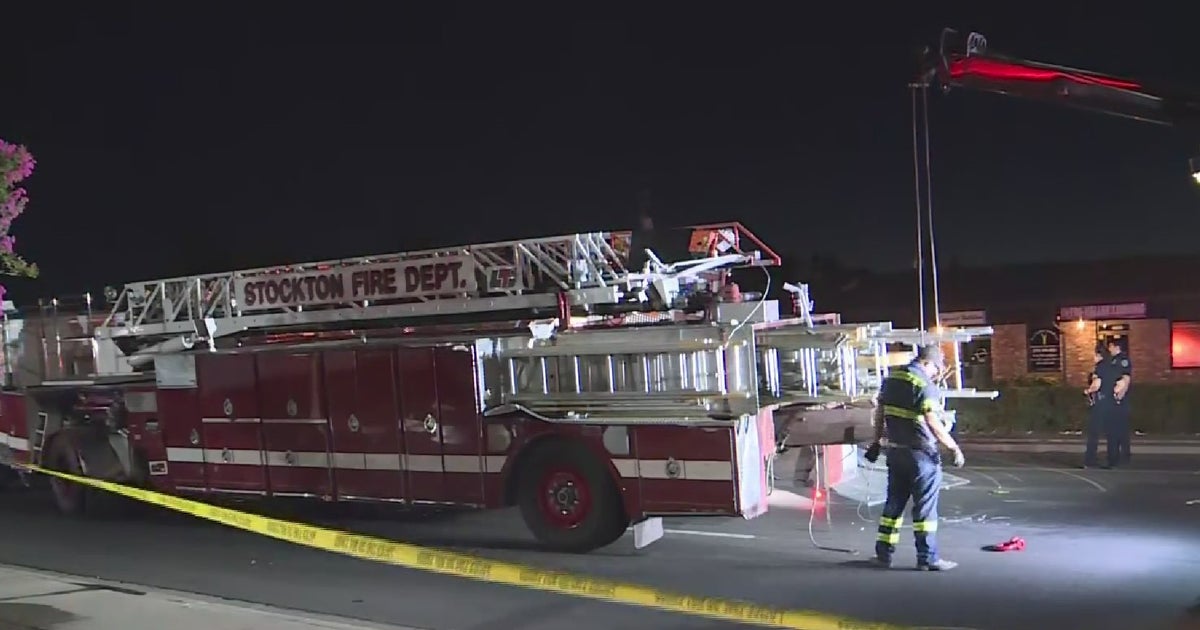Stockton Fire Truck On Way To Fire Involved In Crash - CBS Sacramento