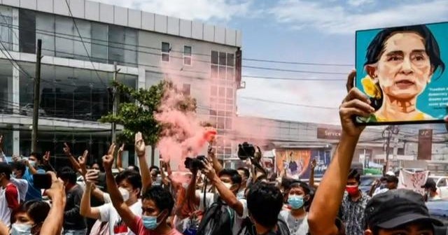 WorldView: Report of over 1,000 deaths in Myanmar since coup - CBS News