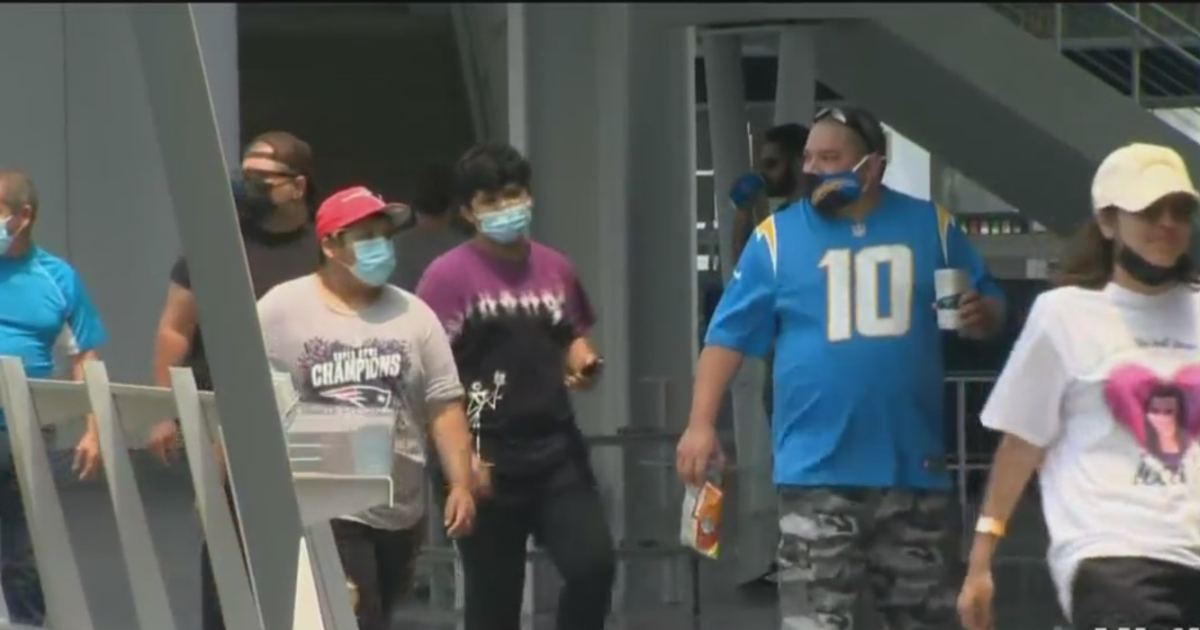 SoFi Stadium Working To Reduce Long Lines At Concession Stands - CBS ...