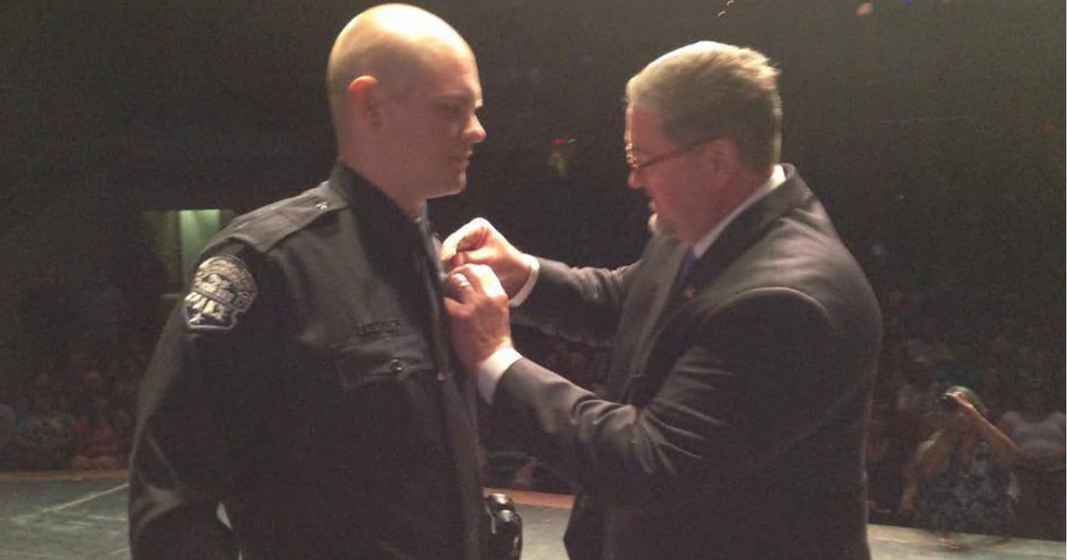 Modesto Officer Shot During While Serving Warrant May Have Leg ...