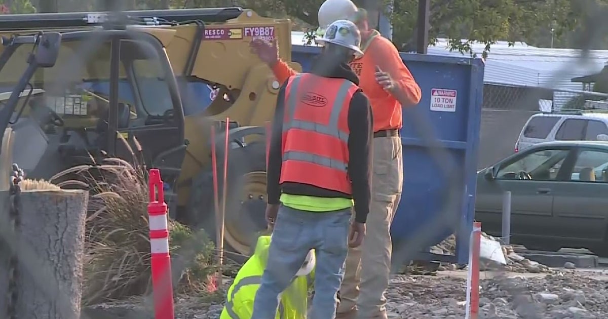 Crews Repairing Gas Main Break In Rancho Cordova - CBS Sacramento