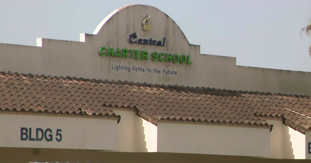 Student Detained After Threat Made To Lauderdale Lakes School - CBS Miami