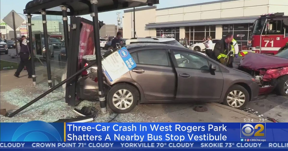 Three-Car Crash In West Rogers Park Shatters Nearby Bus Stop - CBS Chicago