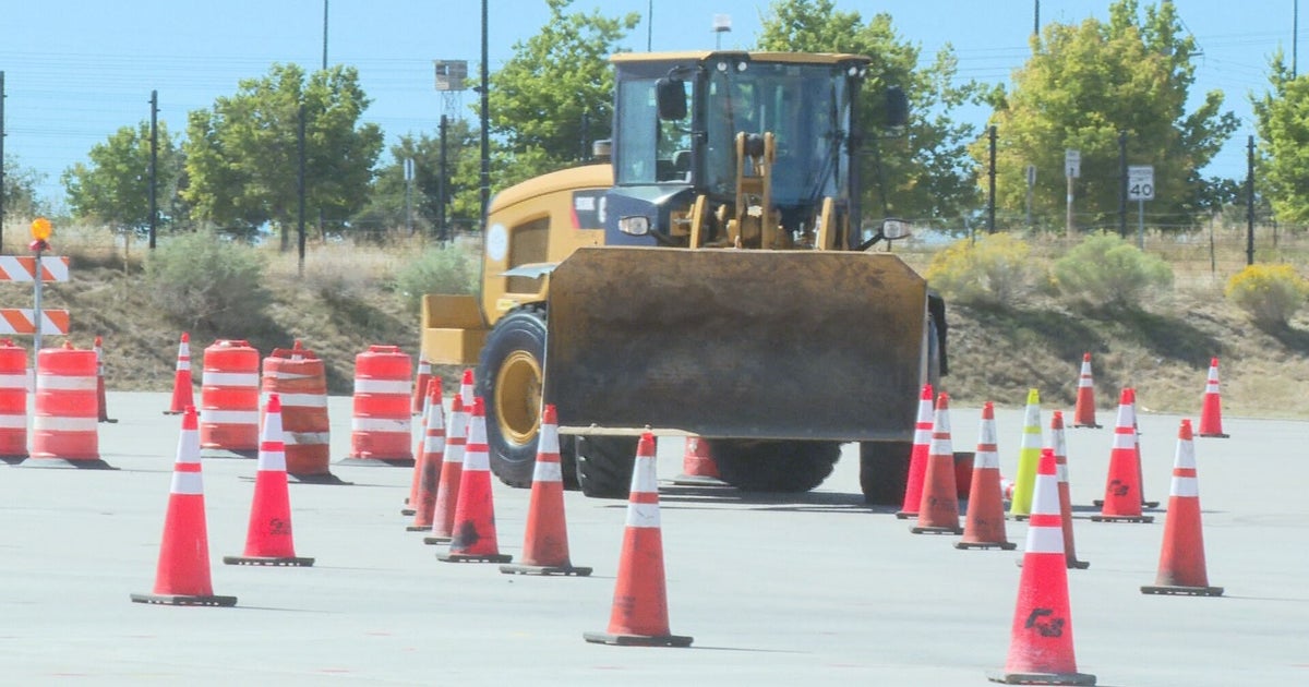 No Snow, No Problem: Snowplow Rodeo Prepares Drivers For Winter - CBS ...