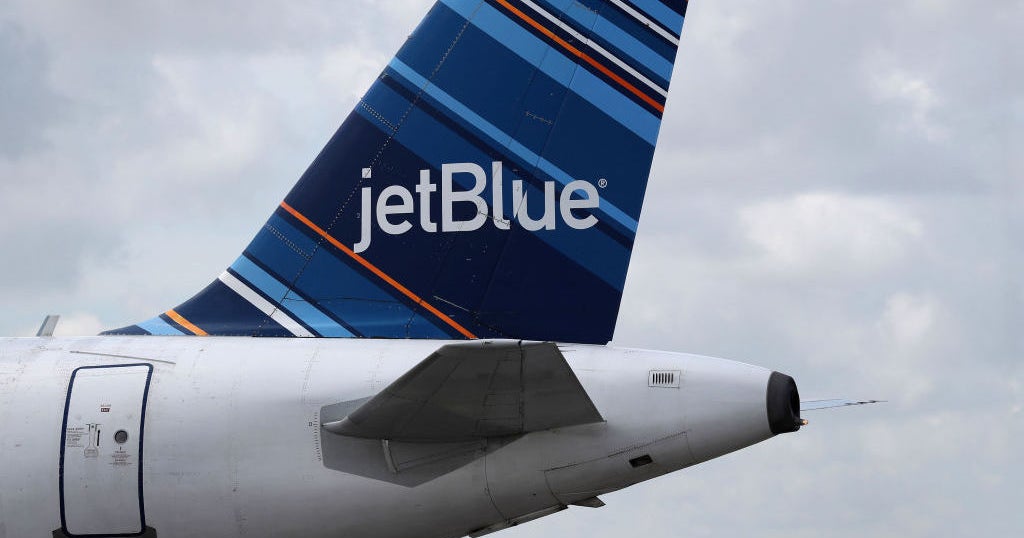 Drunk JetBlue Pilot Pulled Off Florida-Bound Plane, Police Say - CBS Miami