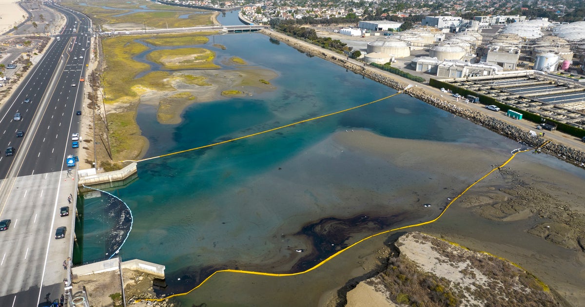 Huntington Beach Oil Spill: OC Coastline Closed As Crews Work To ...