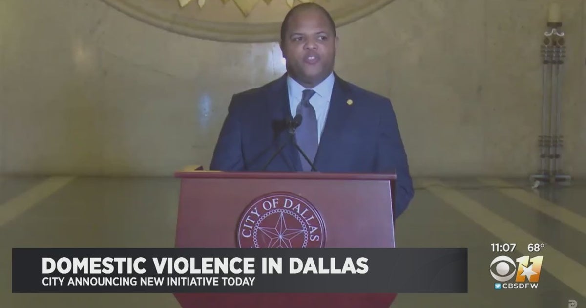 Dallas Mayor Eric Johnson, Police Chief Eddie Garcia Unveil Plan To ...