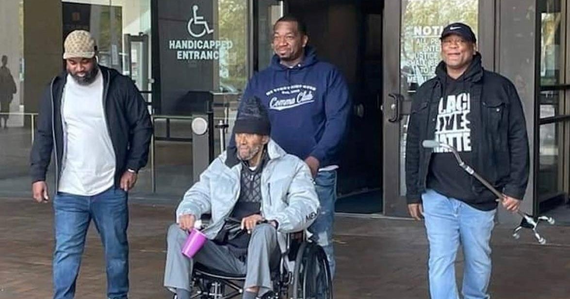 Man imprisoned 45 years for wife's killing is acquitted by Cleveland ...