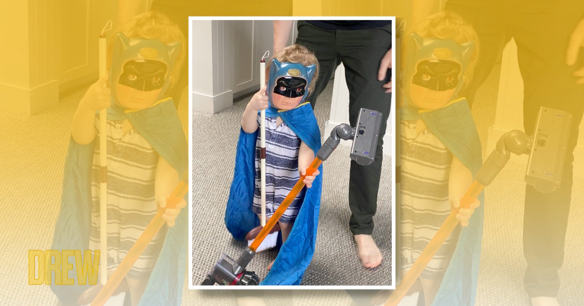 Anderson Cooper on Wyatt's Handmade Halloween Batman Costume & His Love ...