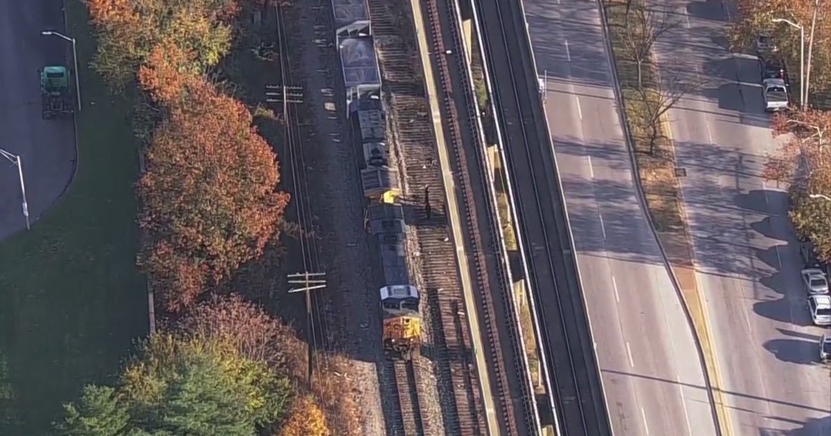 Man Struck By CSX Train In Northwest Baltimore, Fire Union Says - CBS ...